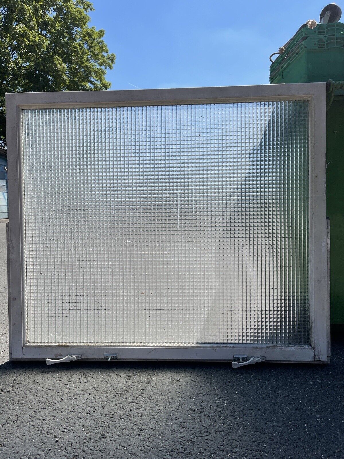 Reclaimed Old Wooden Panel Window With Beautiful Glass Art Design ...